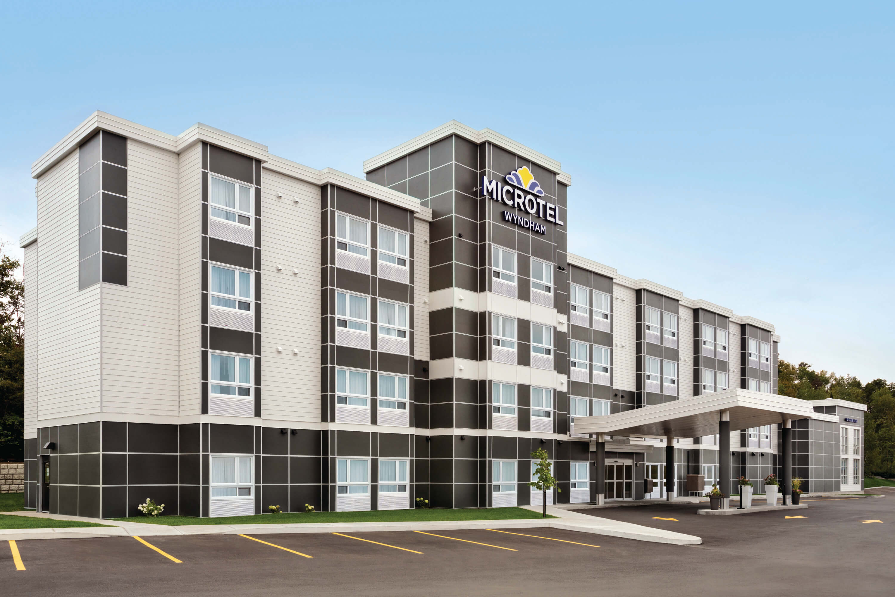 Microtel Val-d‘Or Case Study - Masterbuilt