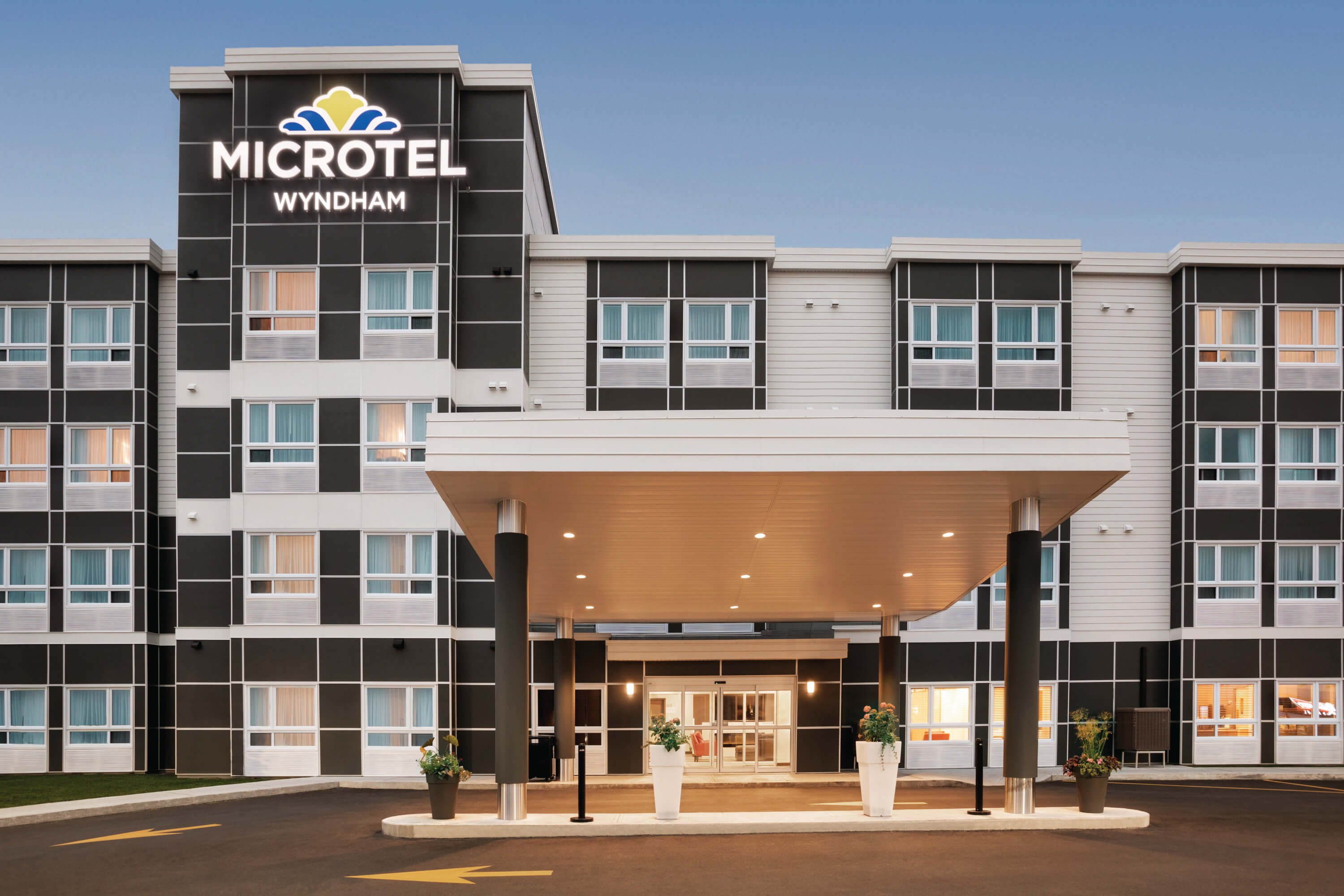 Microtel Val-d‘Or Case Study - Masterbuilt